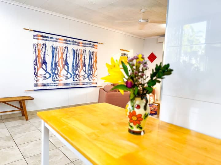 Sunset Stays At Kardon House - Darwin