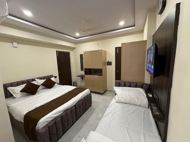 Hotel Legacy Grand | Deluxe Family Room | Near Aig - Hyderabad