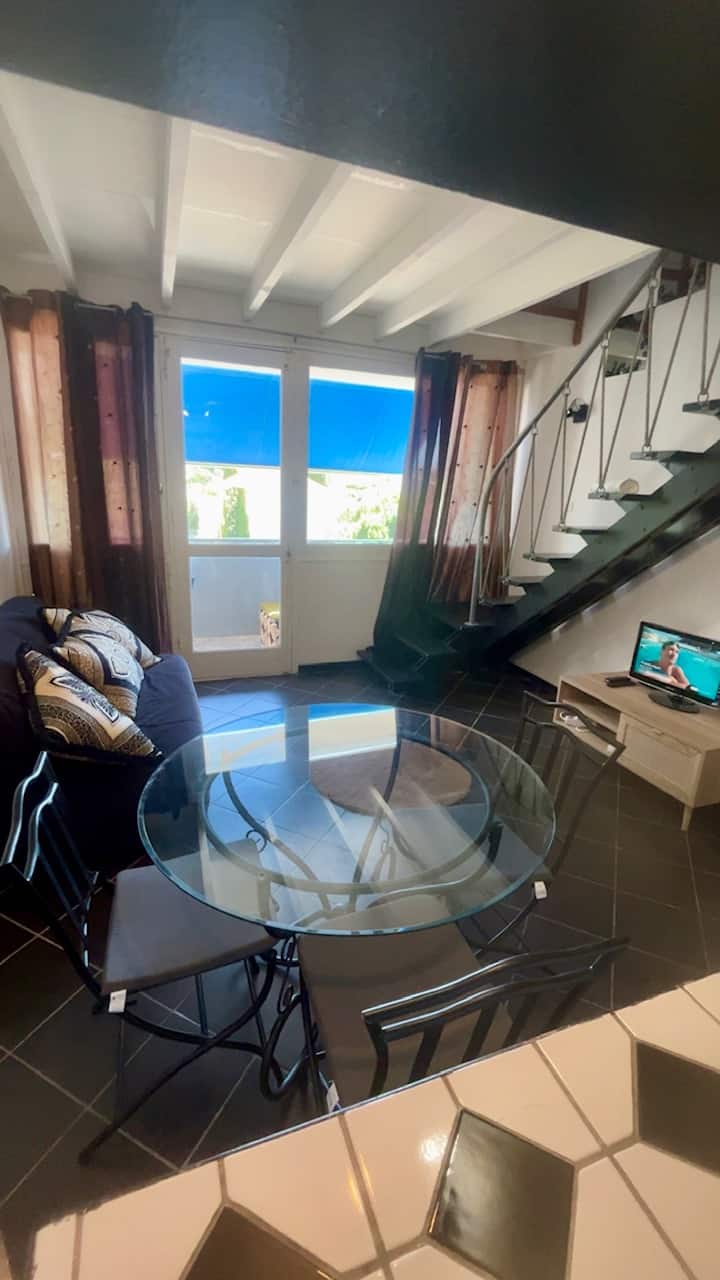 Loft A Deux Pas Des Remparts - アヴィニョン