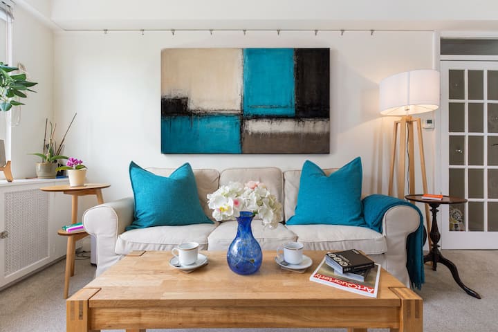 1 Br 1 Ba Central London Station - 얼 코트