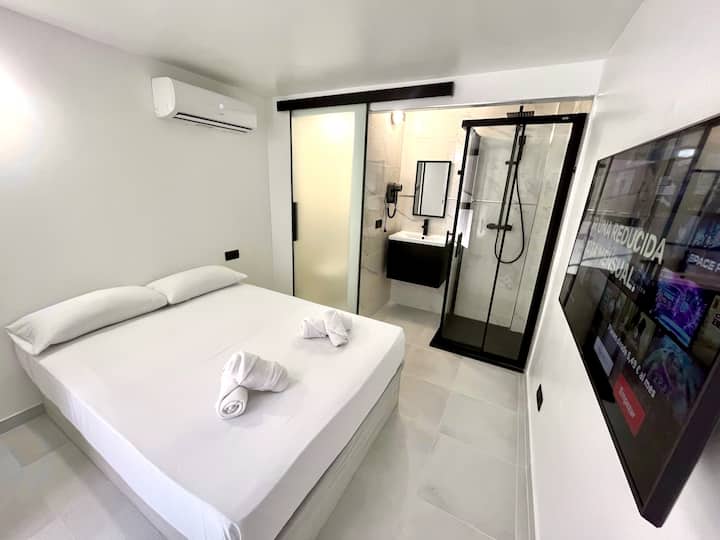 Nuevo Loft Con Baño Privado Y Kitchenette - Mataró