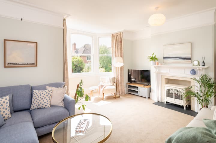 Large Flat, Central Exeter, Sleeps 6, Garden - Exeter
