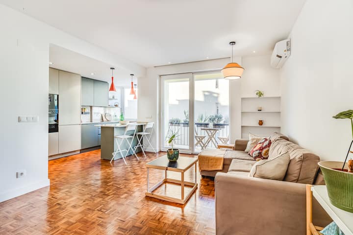 Family & Remote Work Friendly | Central 3br - Setúbal