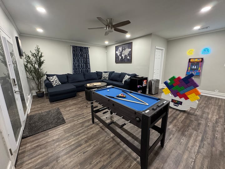 The Blue Jay, 3 Br, 6 Bd Game Room - Georgia, GA