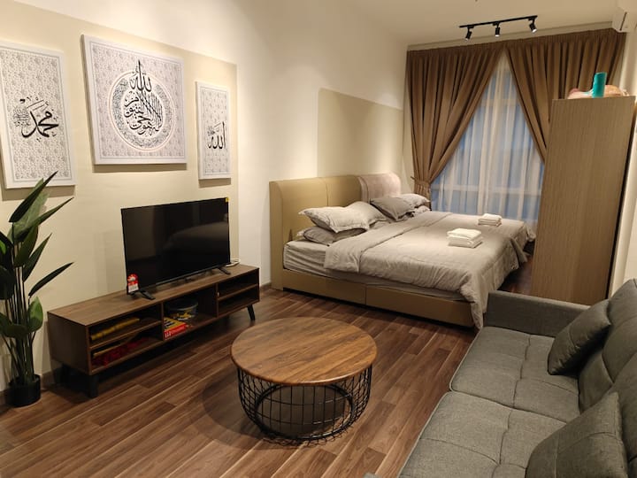 Lv10 Tawny Homey 4-5pax| Kuantan - Kuantan