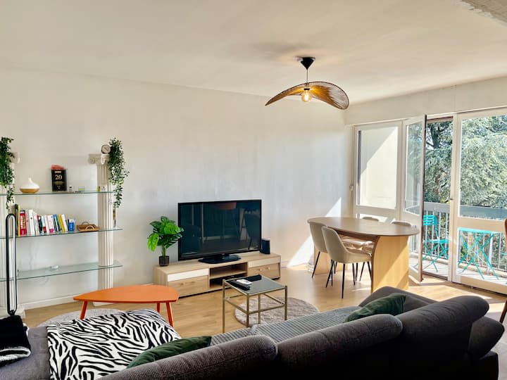 Le Méditerranéen Parking - Métro - Toulouse