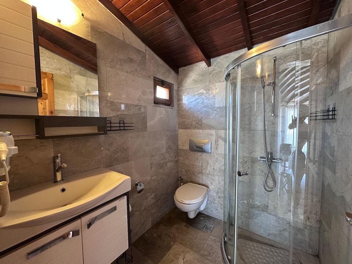Villa con vista al mar y alberca privada en Kalkanda - Casas en ...