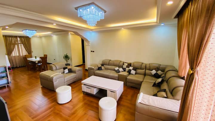 Luxury Apartment 4 Bedrooms - Addis-Abeba