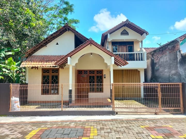 Alhomestay Dekat Candi Borobudur - Borobudur