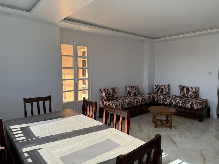 Appartement 5 Min Plage à Pied - Skikda