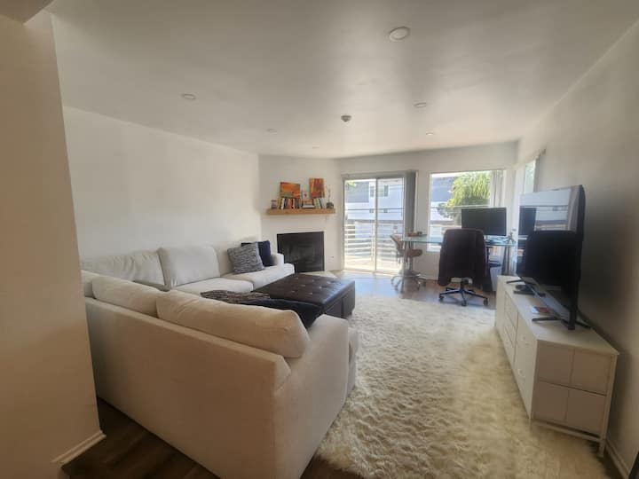 Beach Volleyball Dream House - Redondo Beach, CA