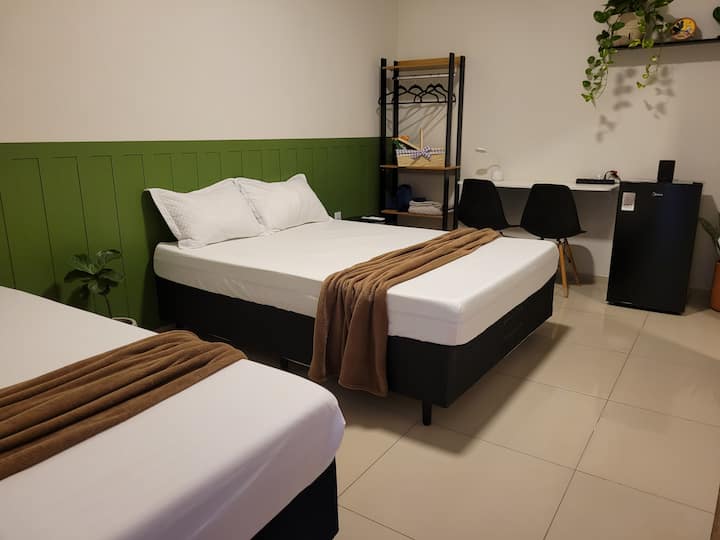 Suíte Com Entrada Exclusiva + A/c + Garagem - Juazeiro do Norte