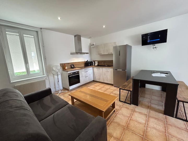 Appartement Dans Corps De Ferme - Meximieux