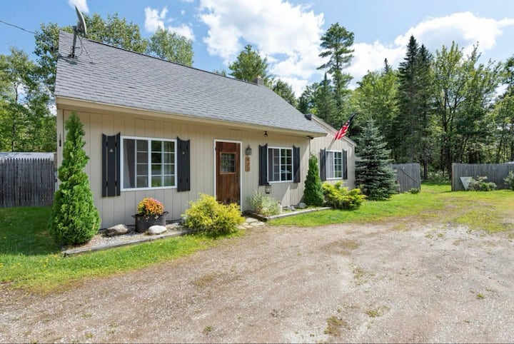 Charming Cottage In Danbury, Nh - Danbury, NH