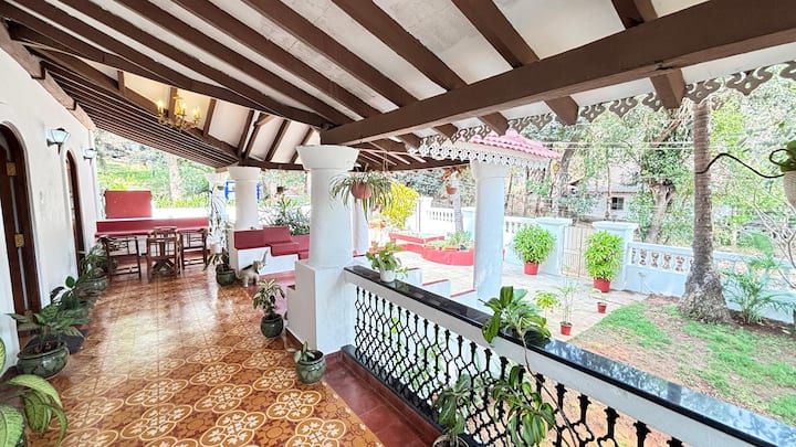 Luxury 5bhk Portuguese Villa Goa - Goa