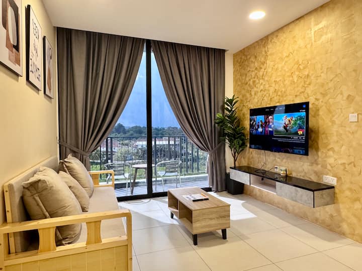 (D335) The Podium-3r2b@free 2 Parking (12 Pax) - Kuching