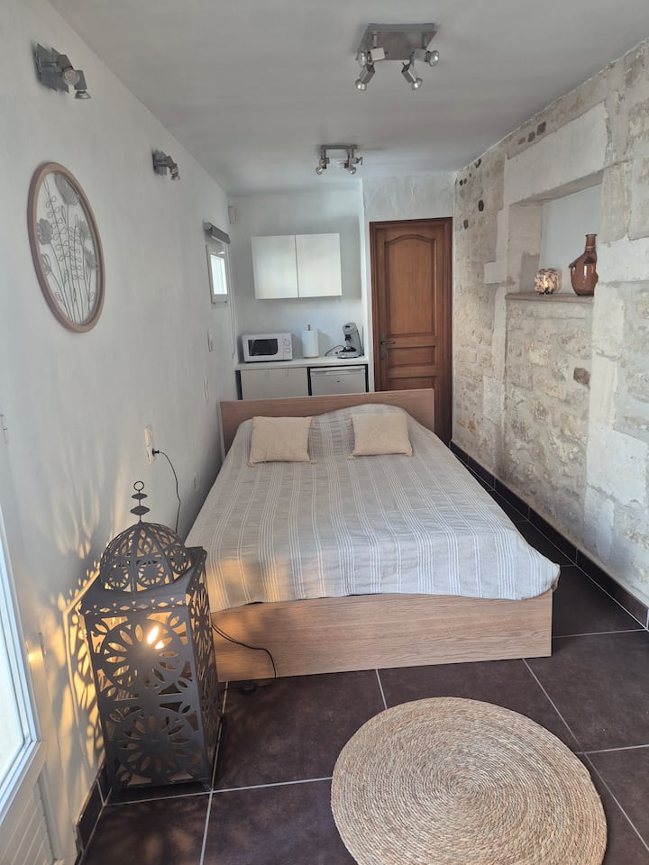 Suite "Le Petit Mazet" - Saint-Gilles, France