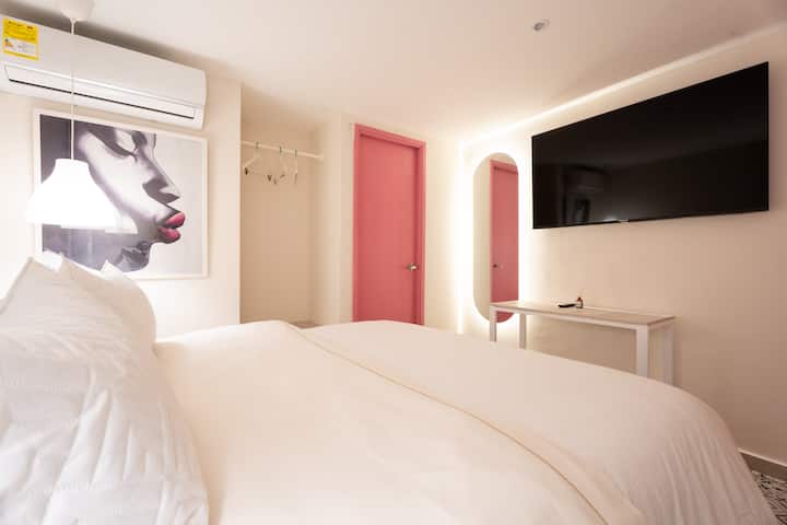 Marrooms #(1) - Cartagena, Colombia