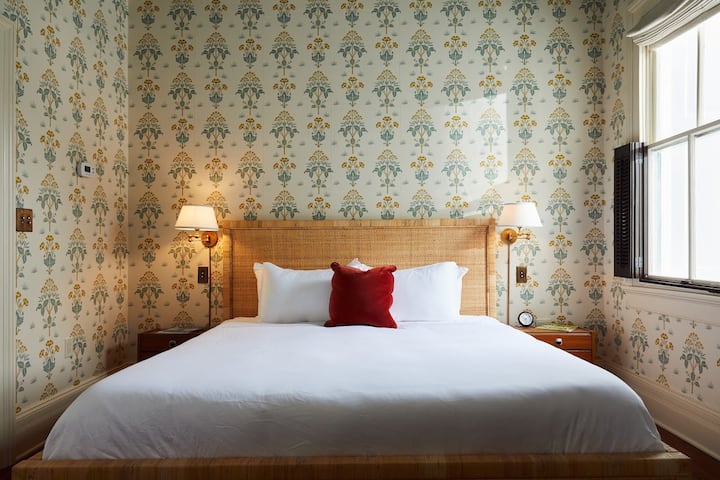 Post House Inn Room 2 - Mount Pleasant, SC