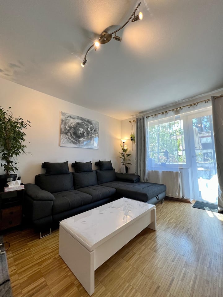 Cozy 60sqm Apartment In Schwabing With Balcony - Munich