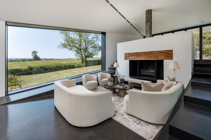 Grand Designs Home, With Panoramic Views - Highclere