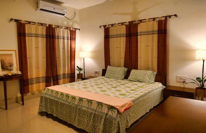 Dheer- Bnb At An Artist's Abode - Santiniketan