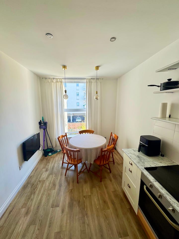 Cosy Flat By The Beach. - Southsea
