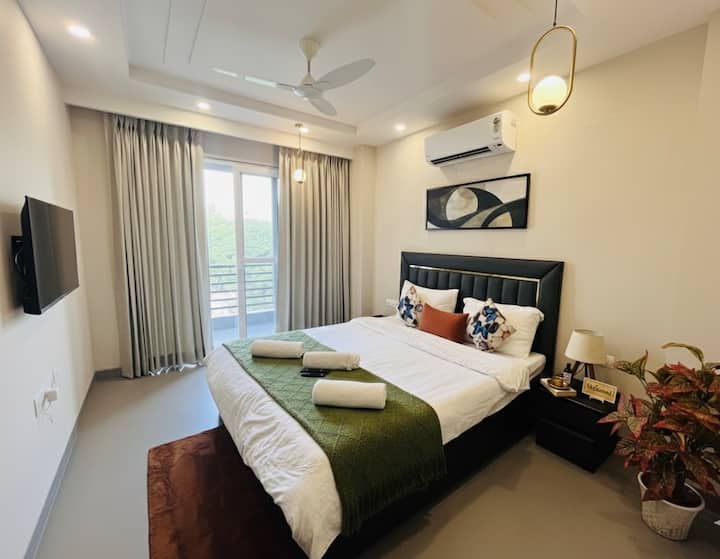 Urban Boho Heaven | Service Apartment | Negotiable - 古爾岡