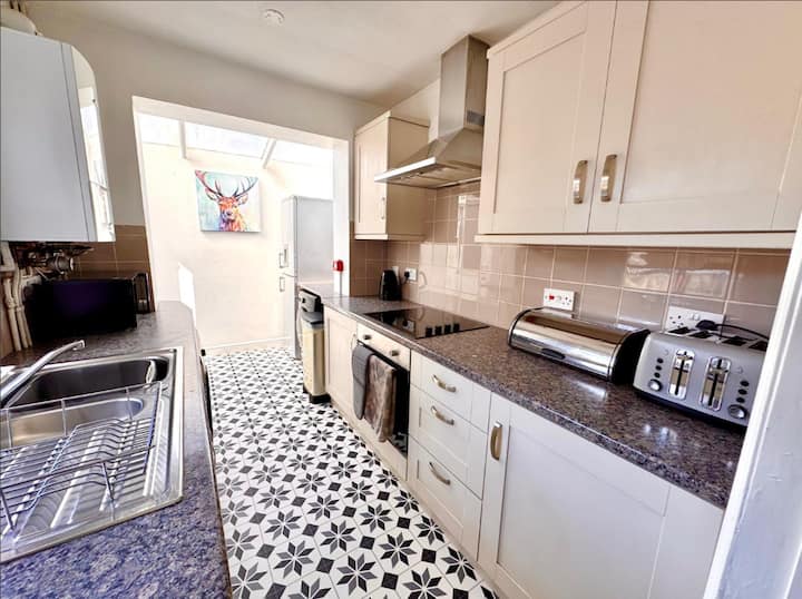 Entire House In Central Bournemouth - New Forest