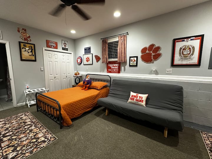 The Alley Cat - Clemson, SC