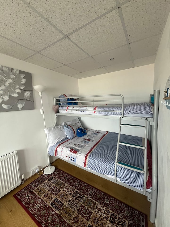 Oakwell Family Hotel - 5 Sleeper Seaview - Lytham St Annes