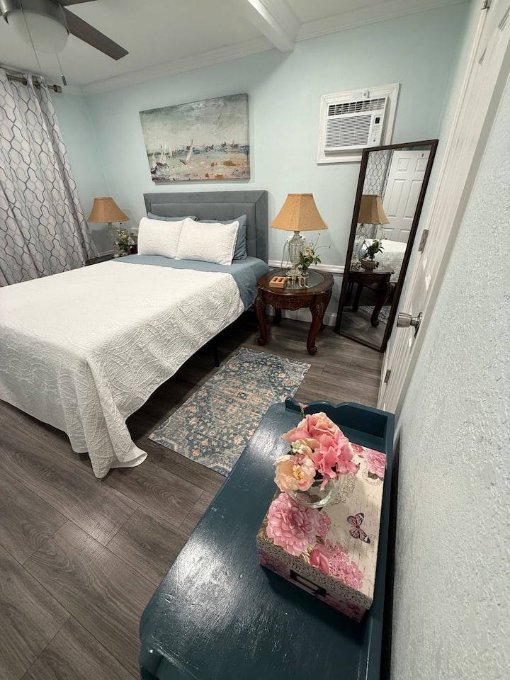 Quiet &Clean #C |Near Dt Winter Haven & Fieldhouse - Winter Haven