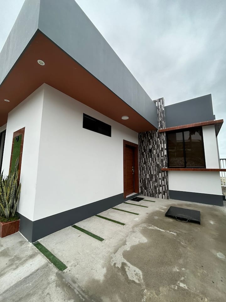 Casa Familiar Muy Cómoda 3 Habitaciones - Pedernales