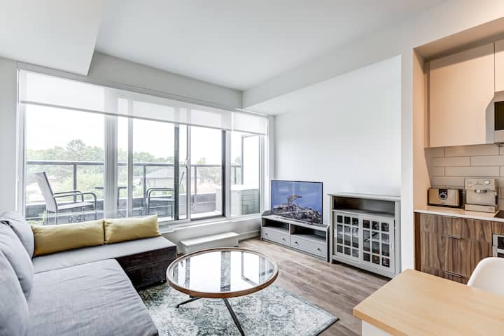 Chic Signature Getaway – Modern 1br In Etobicoke - Toronto
