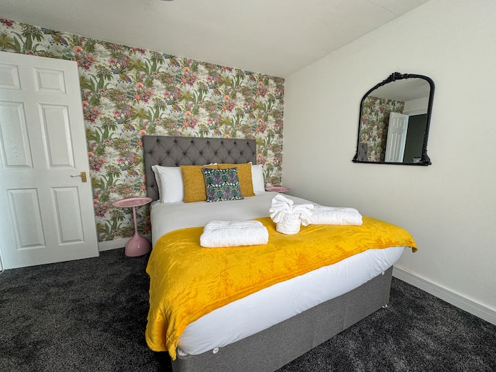 Cosy 3br Flat With Free Parking Near Marina - Tewkesbury