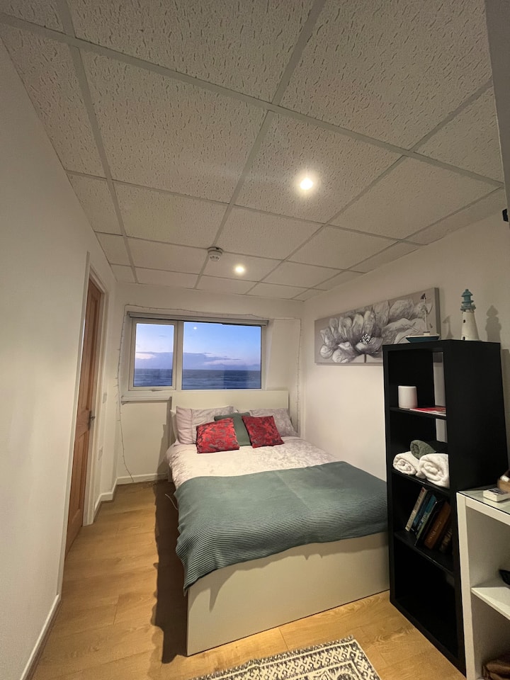 Oakwell Family Hotel - 2 Sleeper Seaview - Blackpool