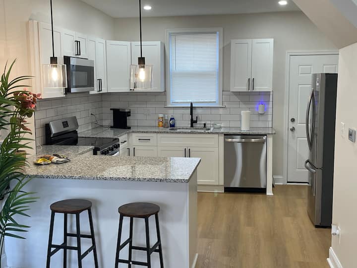 Home Away From Home Comfort - Philadelphia, PA