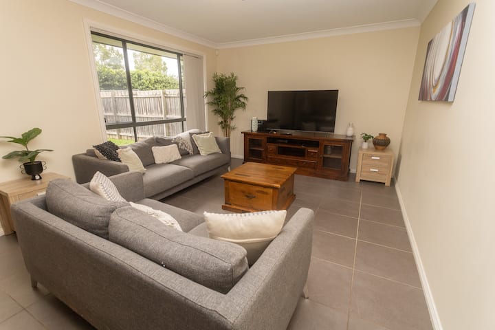 Lapwing Luxury - Kingswood