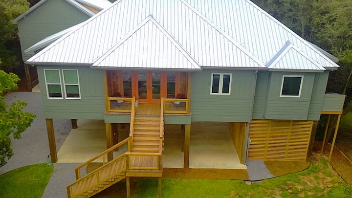 Tropicalia – Private Build W/ Hot Tub & Pickleball - Mississippi