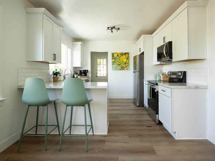 Game Day Getaway - 4br/3ba, Sleeps 10, Walk To Wsu - Pullman, WA