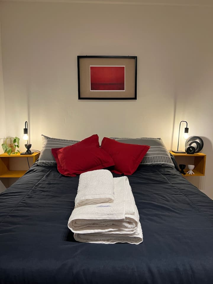 A Pasos De La Av. Corrientes - Buenos Aires