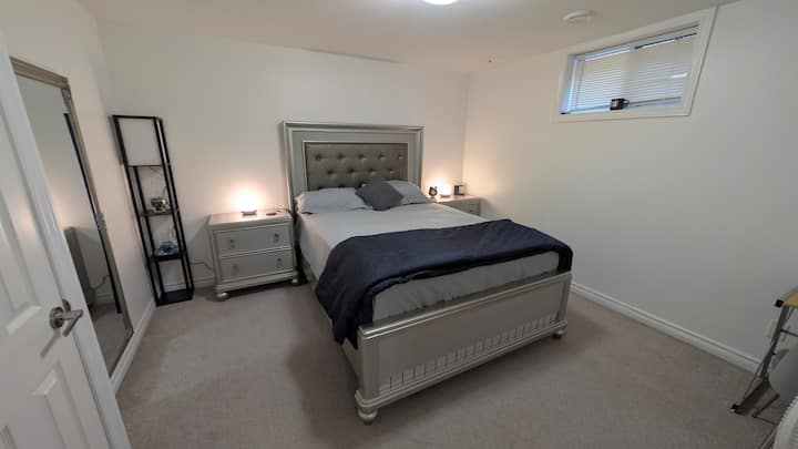 Spacious Basement Apartment - Belleville