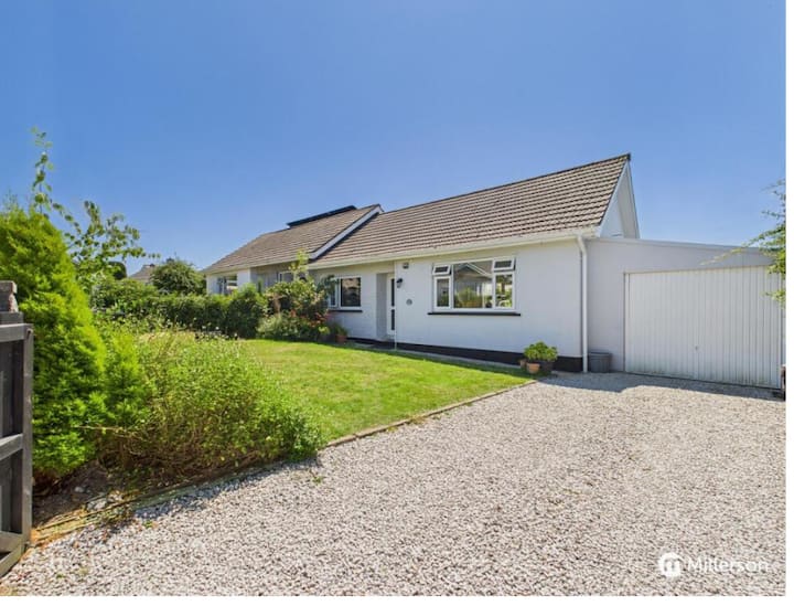 Cul-de-sac Comfort By The Sea - Pool