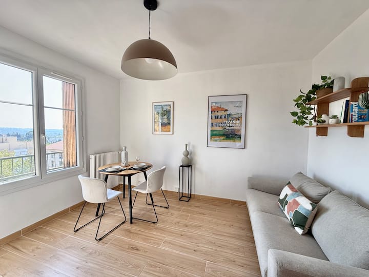 Aix-en-provence - Studio De 21m² Rénové - Aix-en-Provence