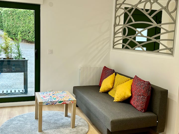 So Quiet, Affordable Place To Live Near To Geneva - Ferney-Voltaire