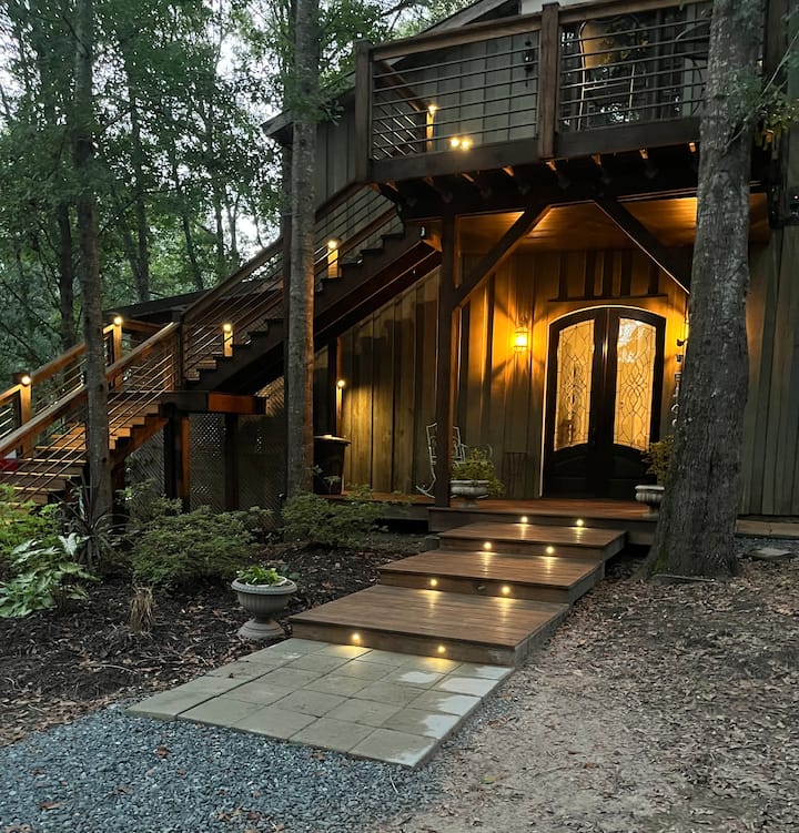 Into The Woods - Downstairs - Georgia, GA