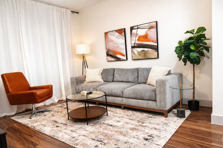 Peaceful Retreat With Resort Pool, Vitruvian Way - Urban Reserve - Dallas