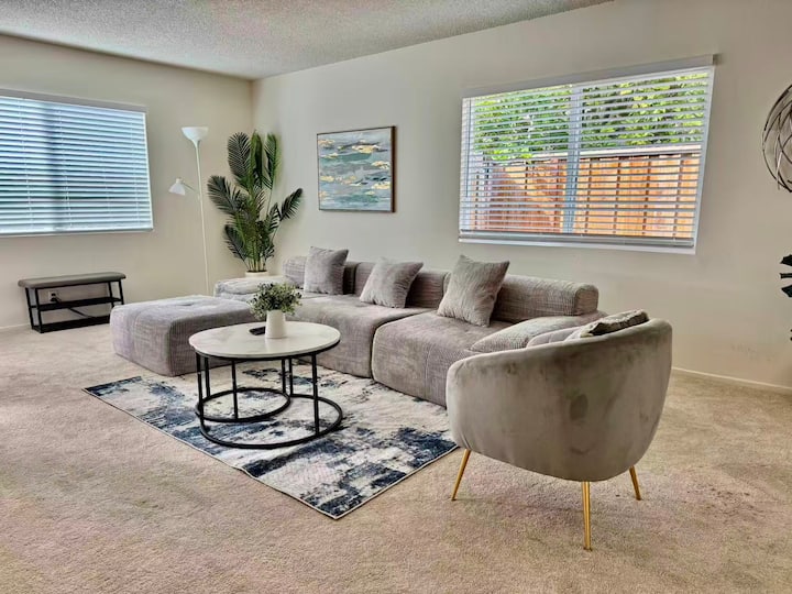 4br Retreat With Private Bbq, Central San Jose - San Jose, CA