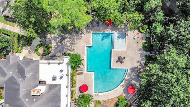 3 Beds/2ba Htx Galleria Gem | Private Garage + Gym - Memorial - Houston