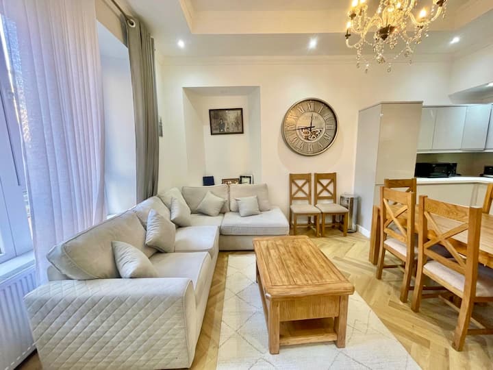 3 Bedroom Apartment In The Heart Of Glasgow City - Glasgow